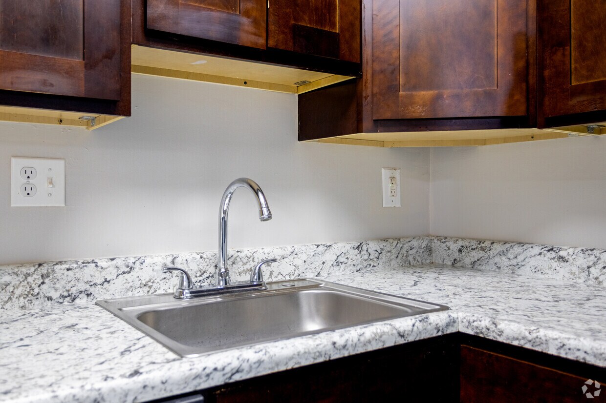 Beacon Pointe Apartments and Townhomes - 7700 Dory Ln Sparrows Point ...