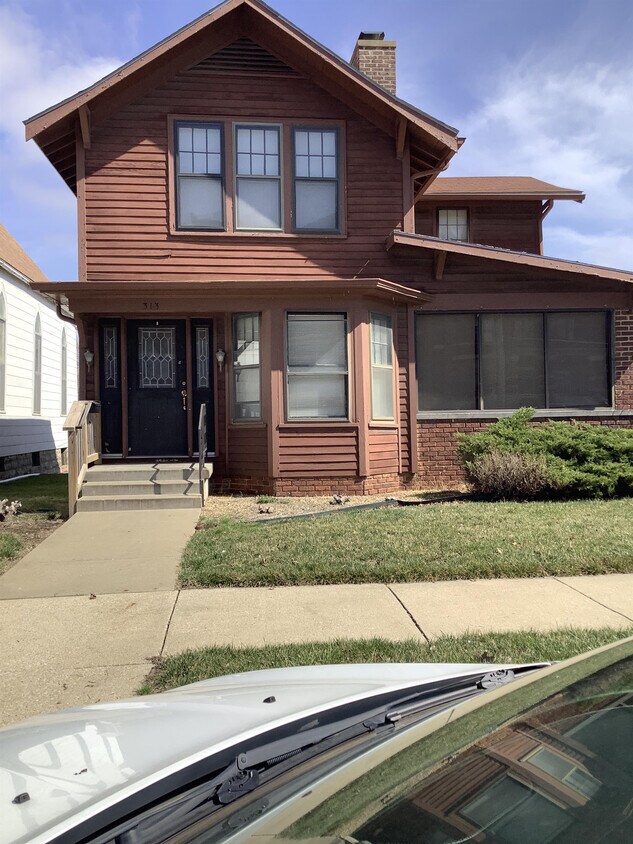313 S Hickory St Ottawa, KS 66067 - Alquileres en Ottawa, KS ...