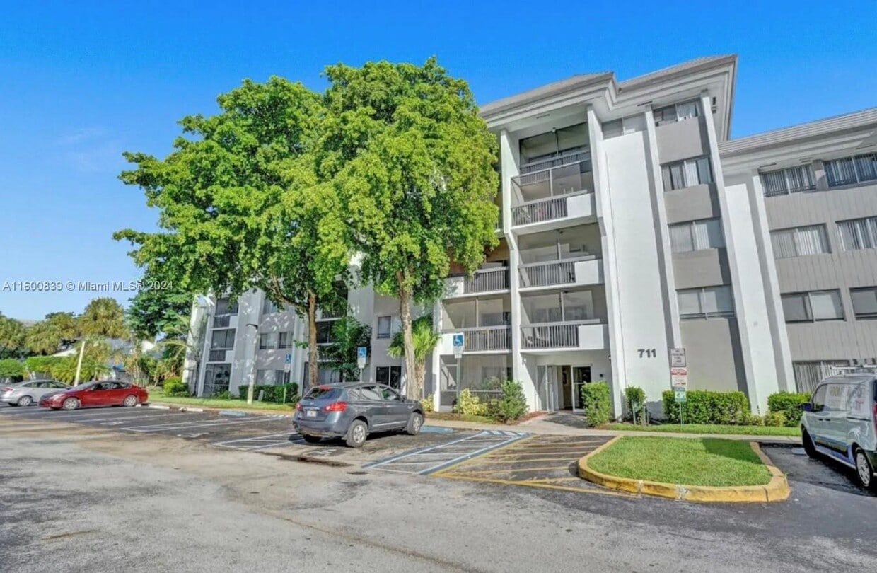 711 N Pine Island Rd Unit 321, Plantation, FL 33324 - Condo for Rent in ...