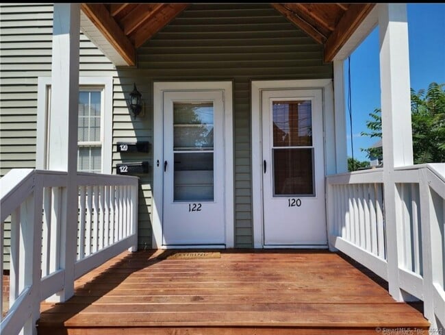 120-122 Spring St Unit 122, Enfield, CT 06082 - Room for Rent in ...