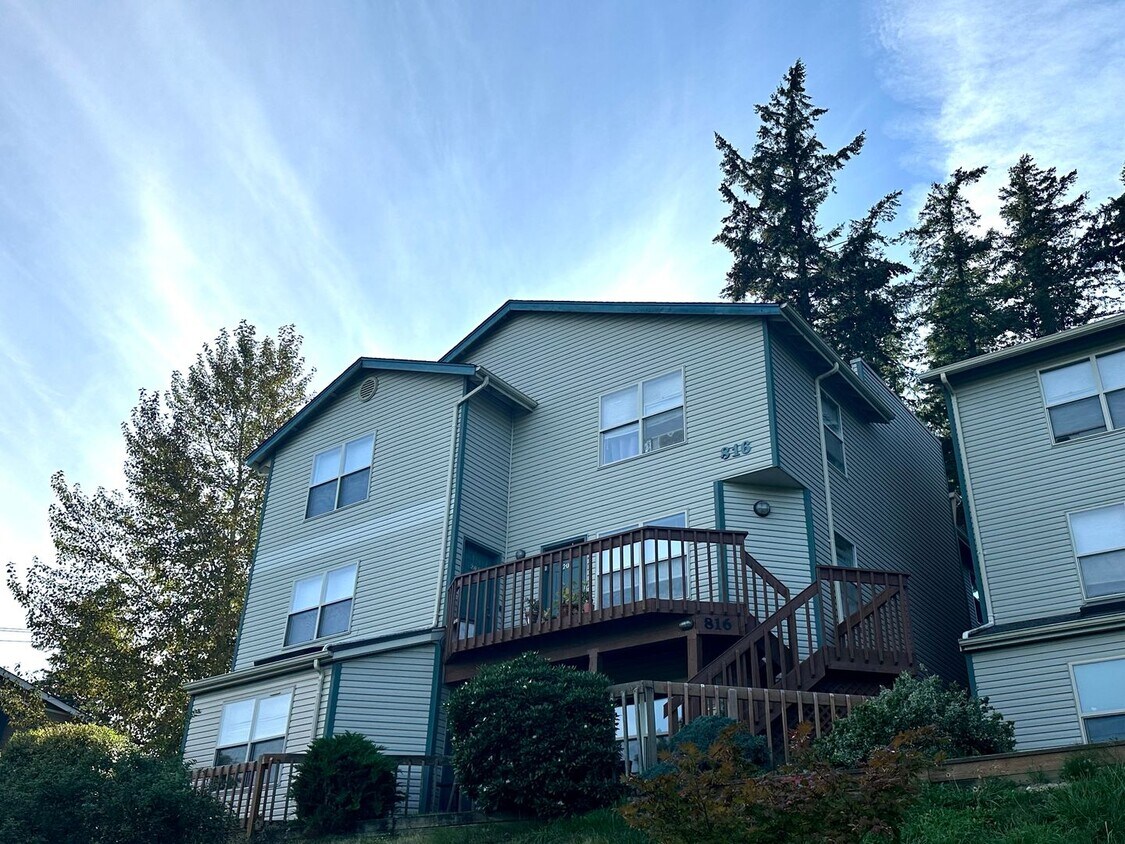 816 20th St Unit 203 - 20816 203, Bellingham, WA 98225 - Condo for Rent ...