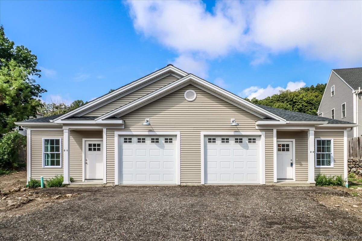 2 Cindy Ln Unit 2-1, Bethel, CT 06801 - Room for Rent in Bethel, CT ...