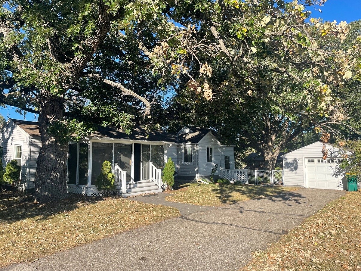 8037 Thomas Ln, Bloomington, MN 55431 - House Rental in Bloomington, MN ...