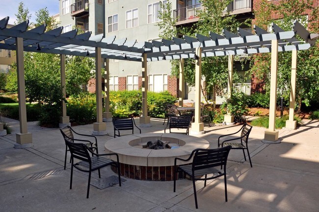 808 Berry Place Rentals - Saint Paul, MN | Apartments.com