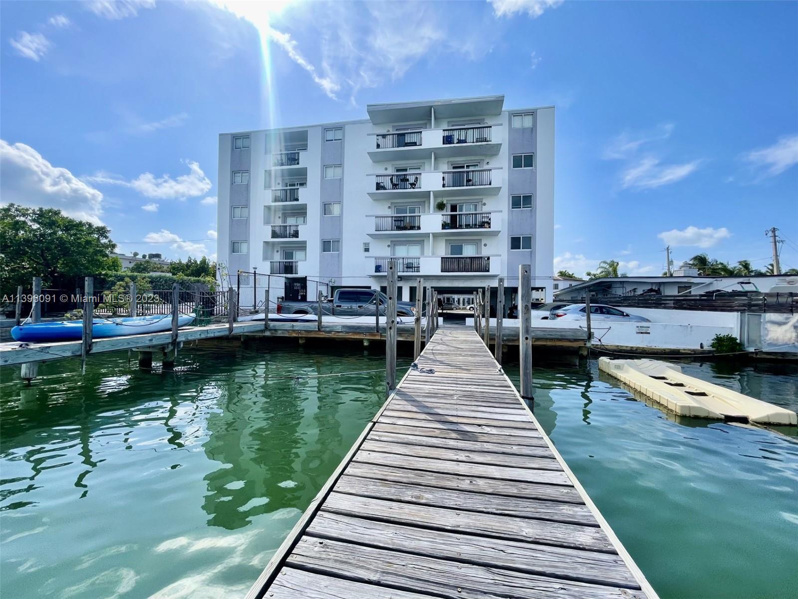 8101 Crespi Blvd Unit 206, Miami Beach, FL 33141 - Room for Rent in ...
