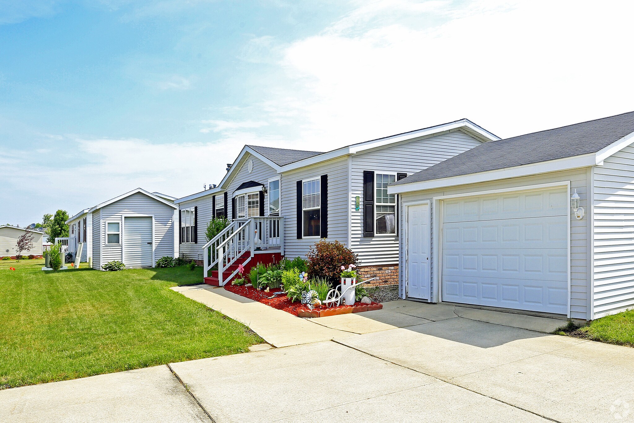 Hunters Crossing Houses for Rent - Capac, MI | Apartments.com