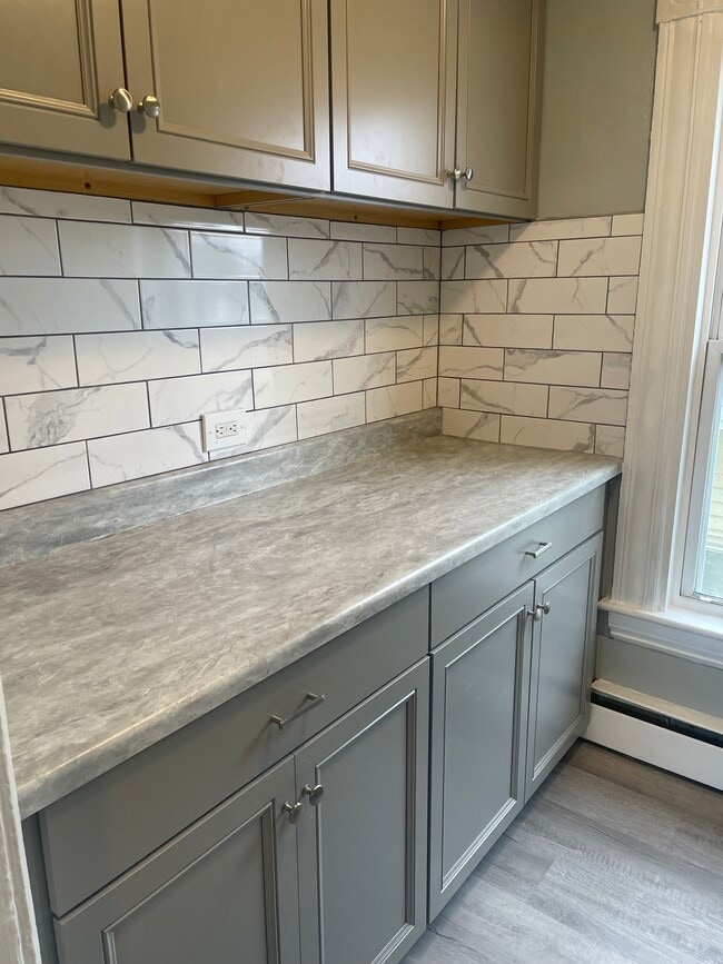 9 Dearborn St Unit 9 Dearborn Street, Manchester, NH 03103 - 9 Dearborn ...