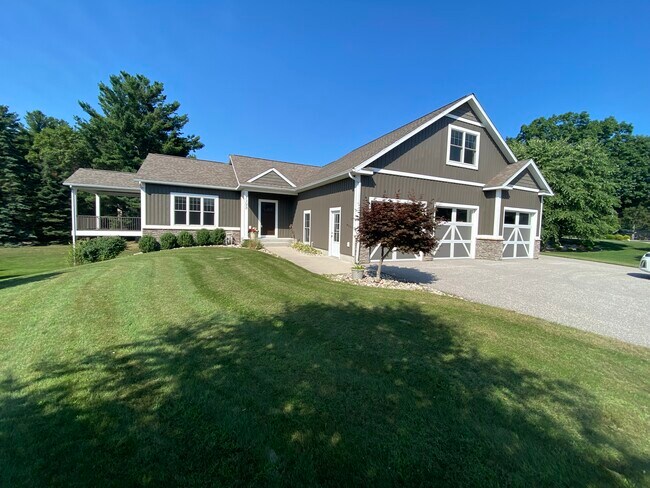 Apartments for Rent in Ludington MI - 9 Rentals