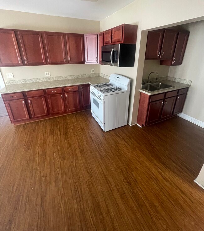 2 Bedroom Meriden CT Condos for Rent