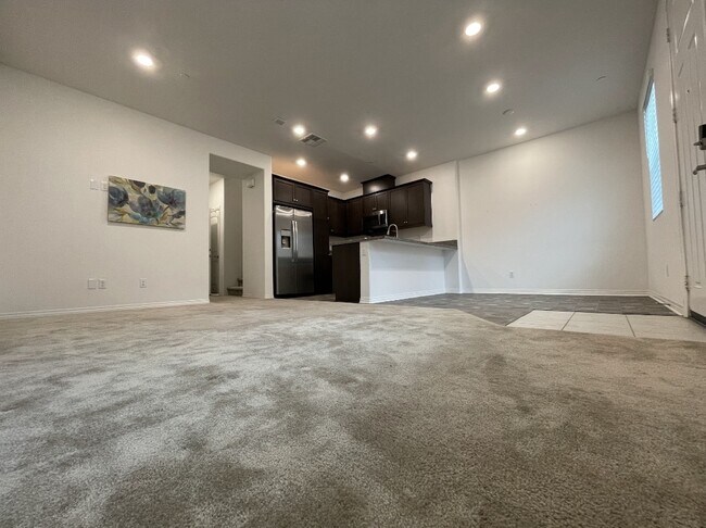 16502 Casa Grande Ave Unit 211, Fontana, CA 92336 - Condo for Rent in ...