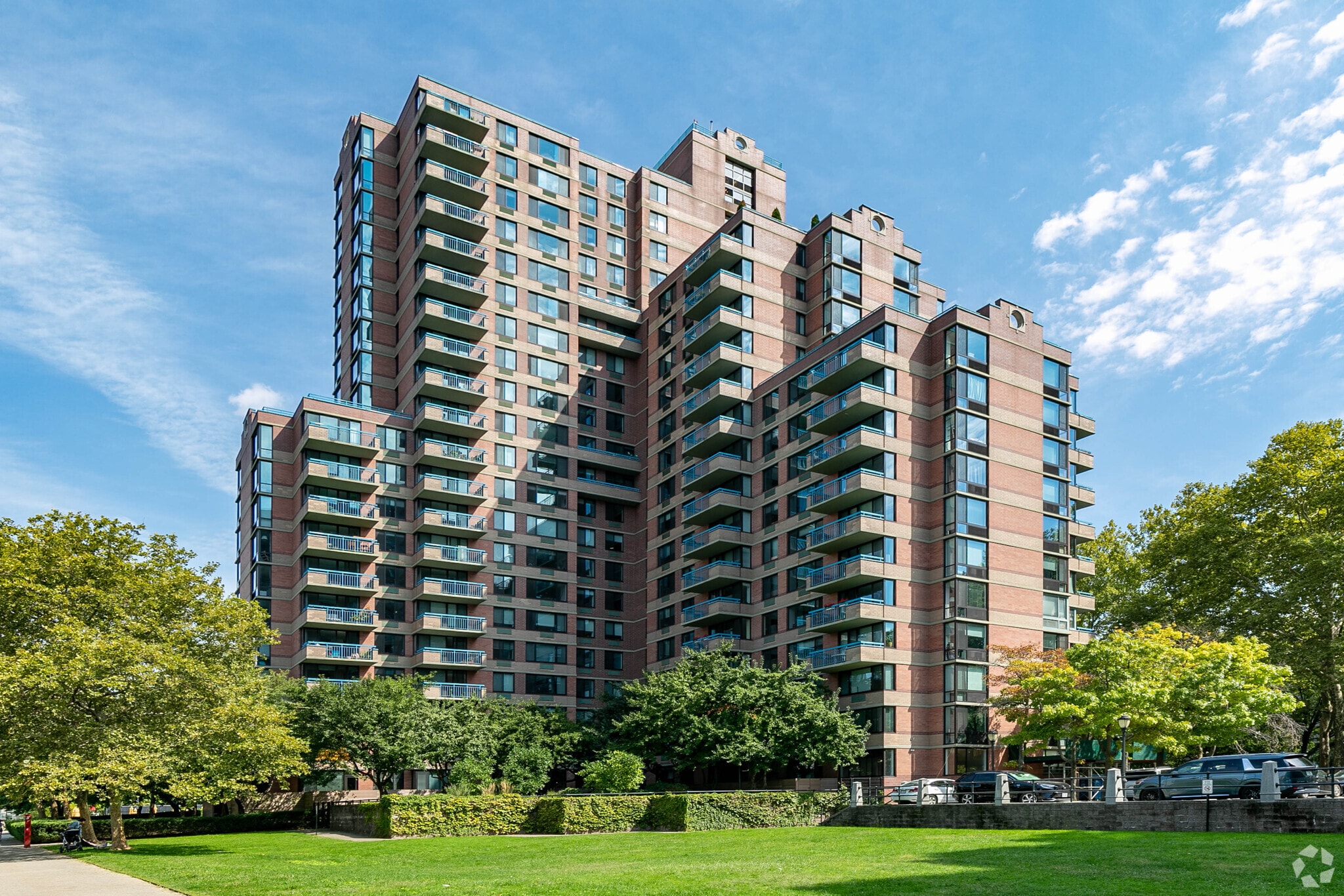 Manhattan Park - 10-40 River Rd New York, NY 10044 | Apartments.com