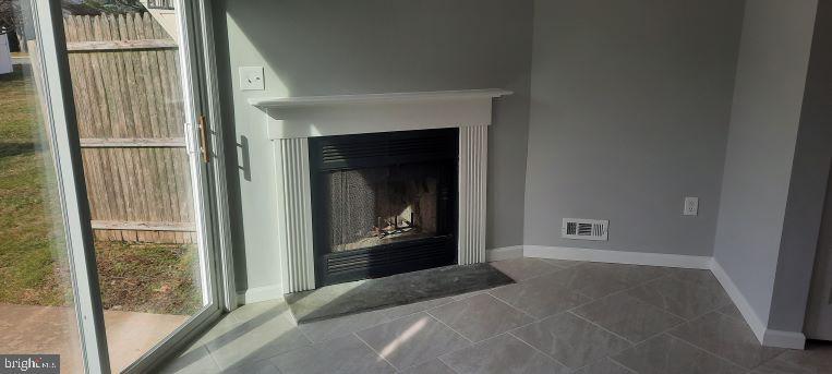 7 Jones Pl, Newark, DE 19702 - Townhome Rentals in Newark DE ...