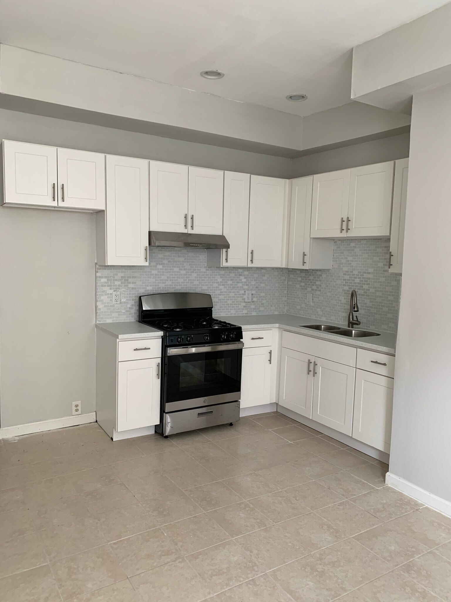 65 Cherry St Unit 1W, Fall River, MA 02720 - 65 Cherry St Fall River ...
