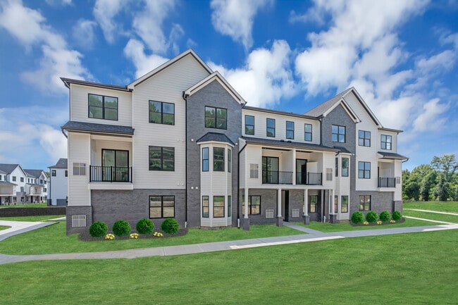 Spruce Hill Apartments for Rent with a Dog Park - Old Bridge, NJ ...