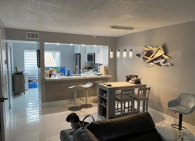 2186 W 60th St Unit 20202, Hialeah, FL 33016 - Condo for Rent in ...