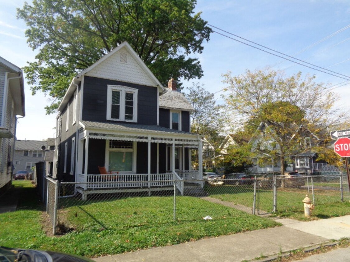 2505 Adams Ave Unit 2505.5, Columbus, OH 43202 - Room for Rent in ...