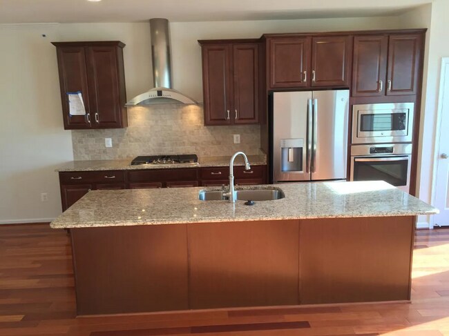 42255 Hampton Woods Terrace, Ashburn, VA 20148 | Apartments.com