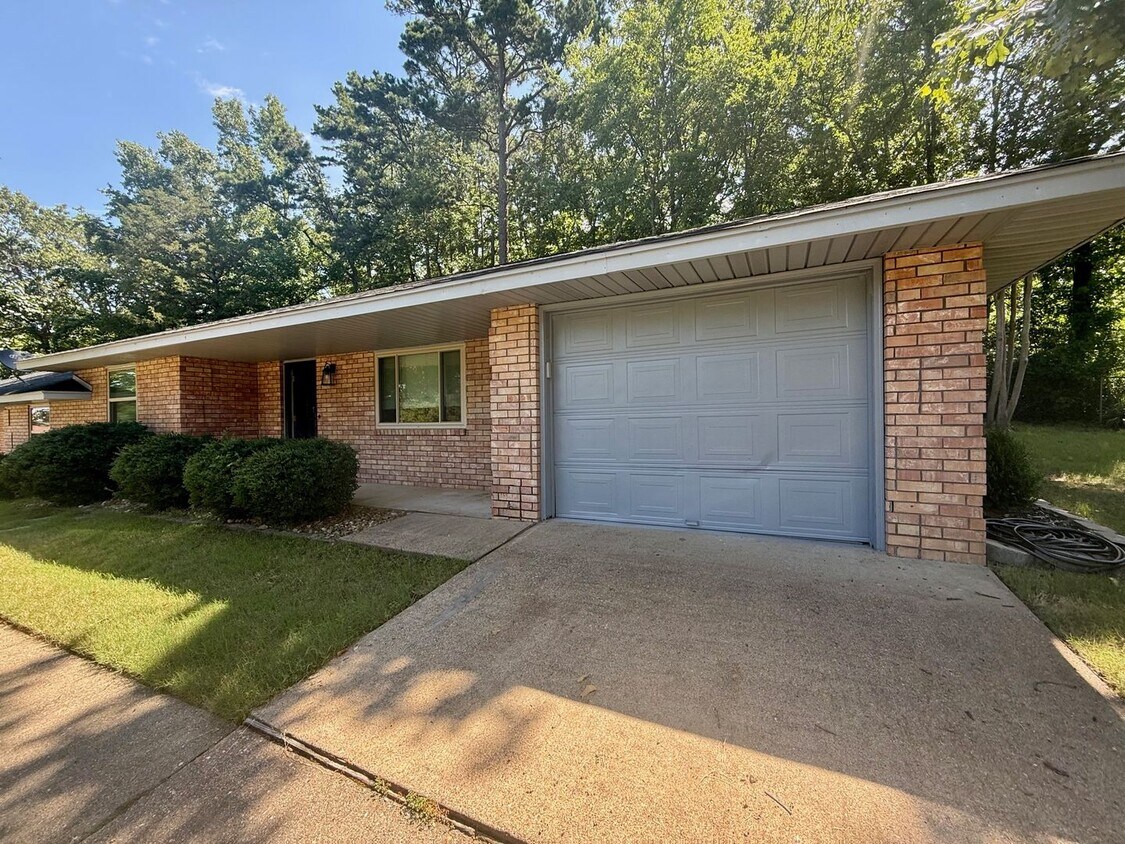 777 Old Brundage Rd Unit 779, Hot Springs, AR 71913 - Room for Rent in ...