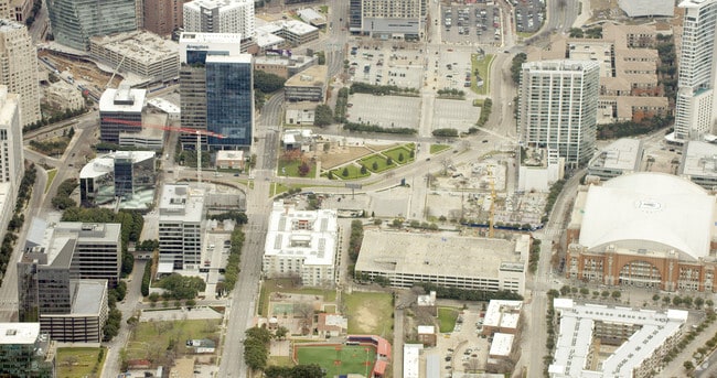 Ascent Victory Park Apartments - Dallas, TX | Apartments.com