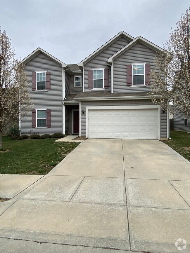 Maple Village Apartments for Rent with Parking - Westfield, IN - 2 ...