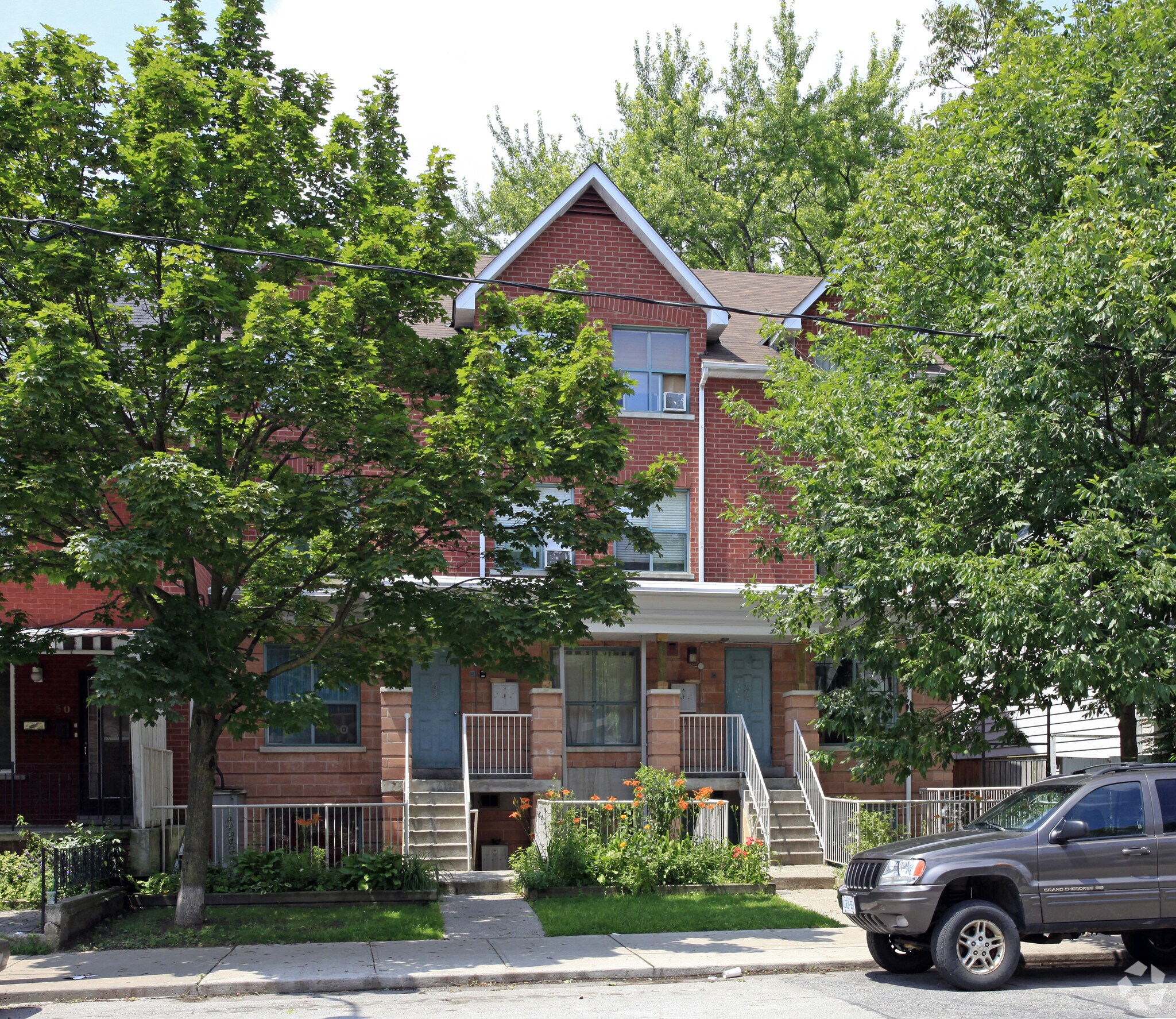 52-54 Jones Ave, Toronto, ON M4M 2Z9 Apartments - 52-54 Jones Ave ...