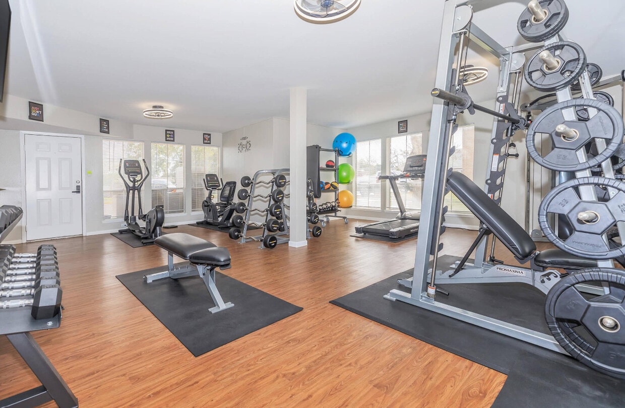 Sunset Village Apartments - 901 Sunset Dr Alice, TX 78332 | Apartments.com
