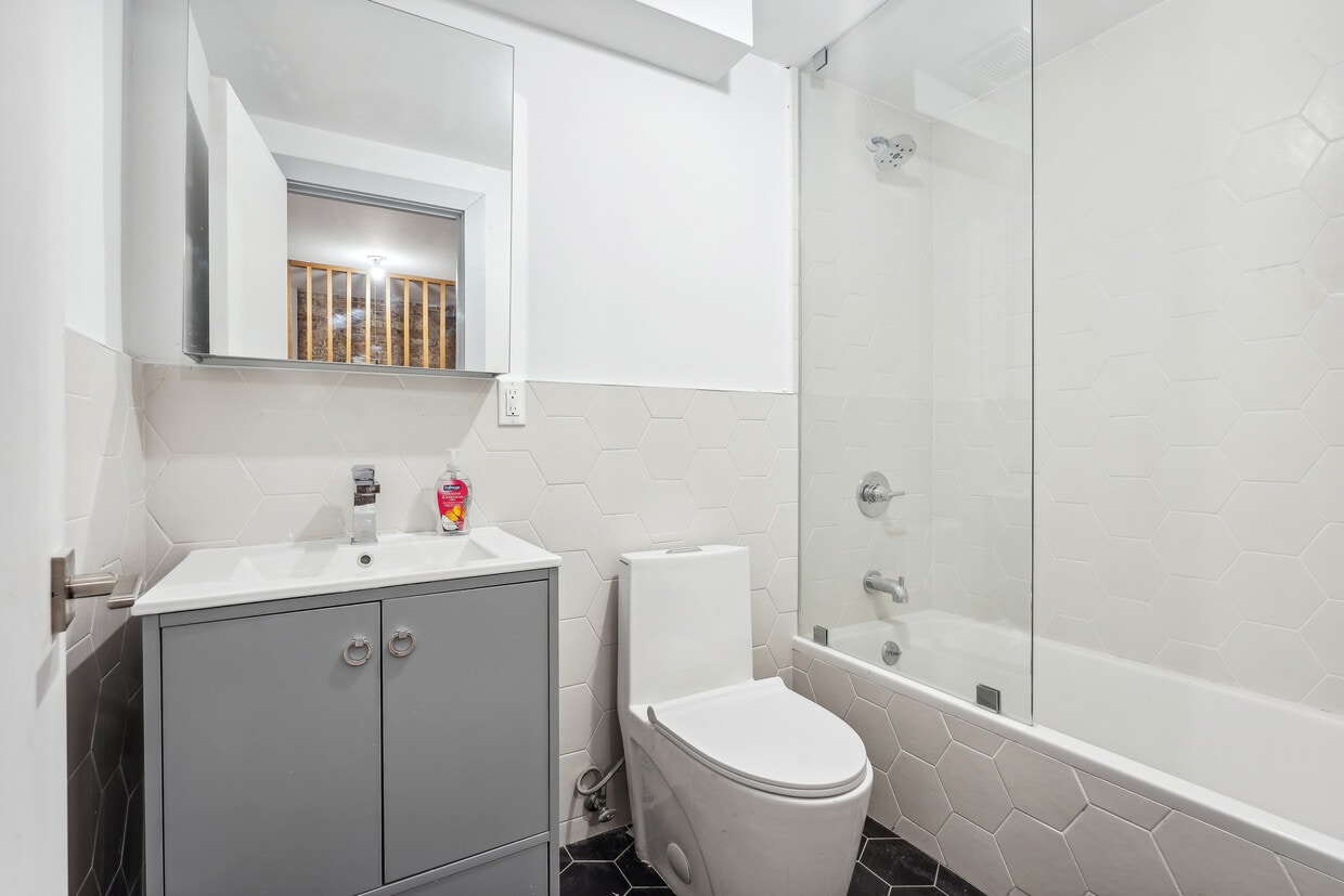 12 Agate Ct, Brooklyn, NY 11213 - 12 Agate Ct Brooklyn, NY 11213 ...