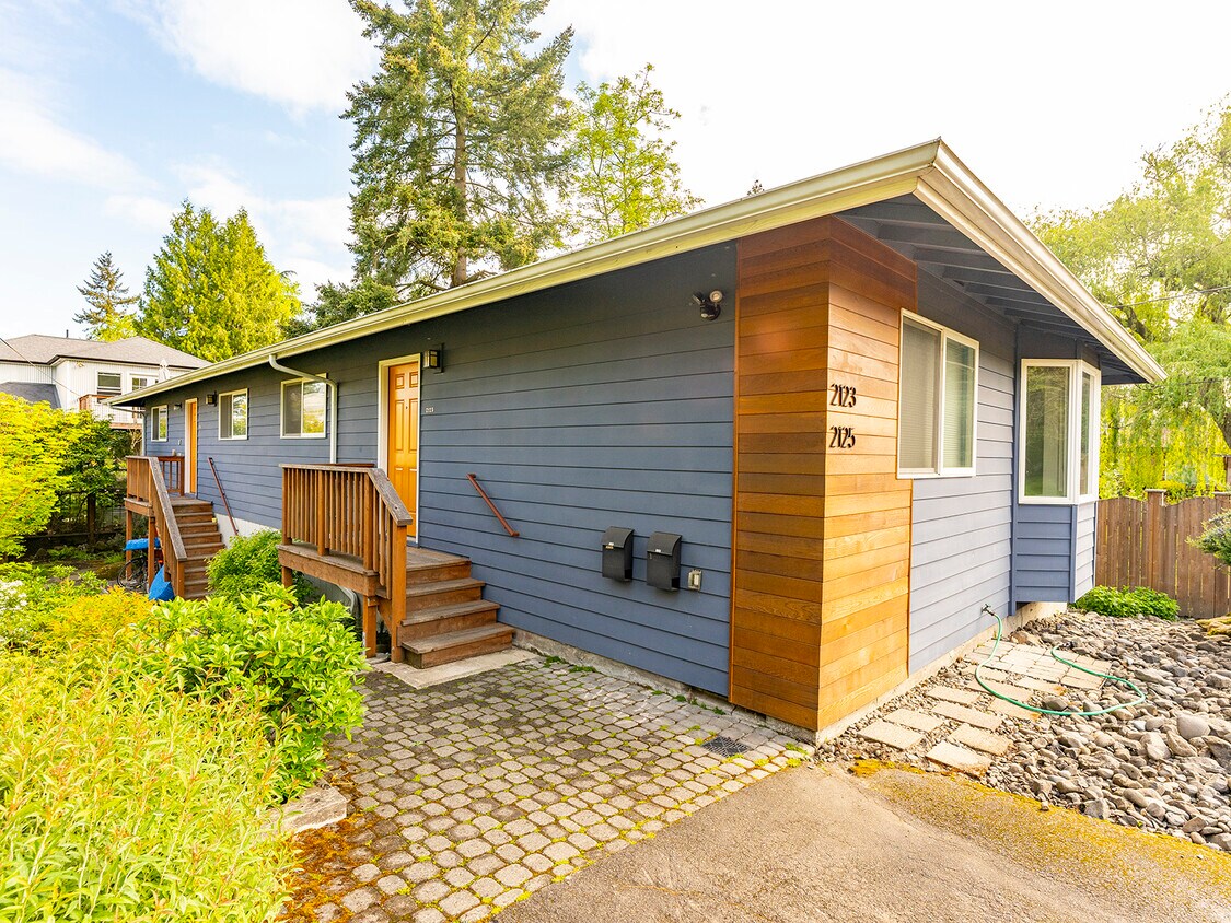 2123 SE Sherrett St, Portland, OR 97202 - House Rental in Portland, OR ...