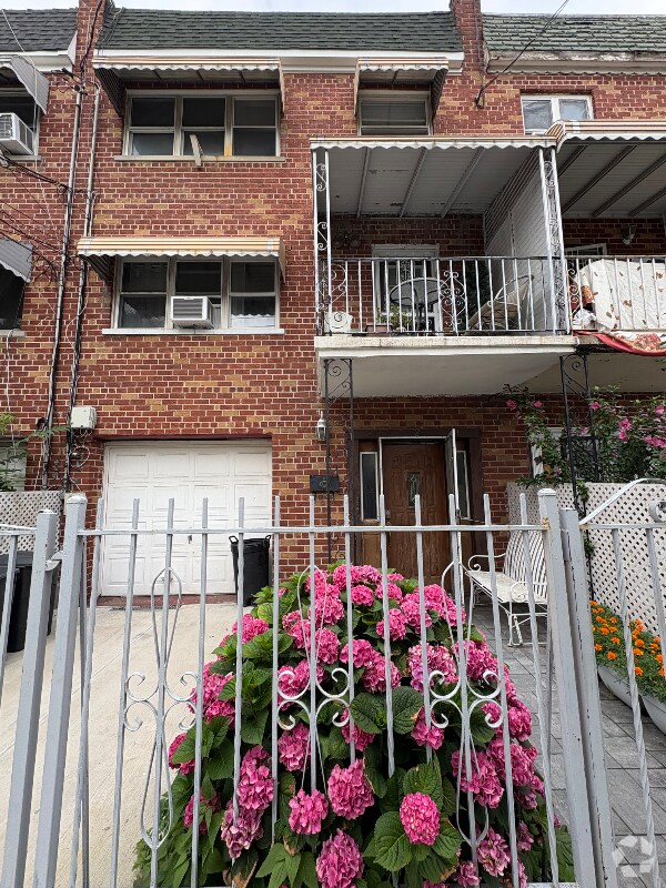 Soundview Apartments for Rent with a Swimming Pool - Bronx, NY ...