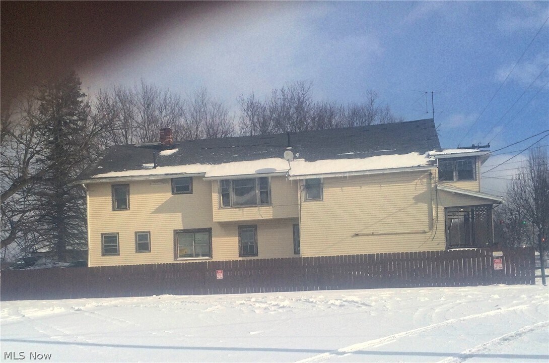5037 Wilson Sharpsville Rd Unit 2, Fowler, OH 44418 - Room for Rent in ...