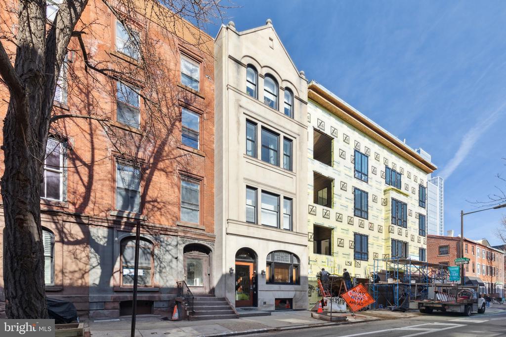 1519 Pine St, Philadelphia, PA 19102 - Townhome Rentals in Philadelphia ...