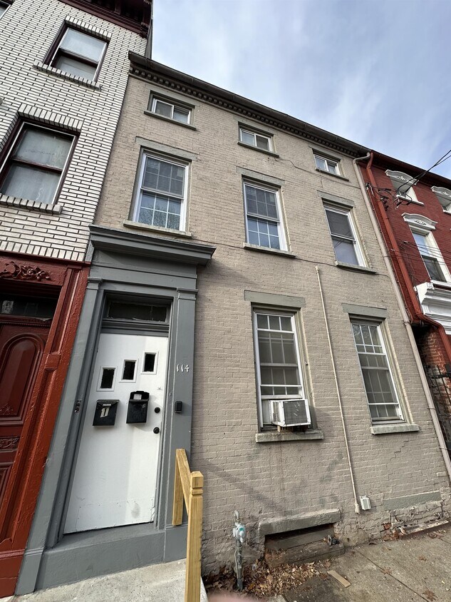 114 S Prince St Unit 2, Lancaster, PA 17603 - Room for Rent in ...