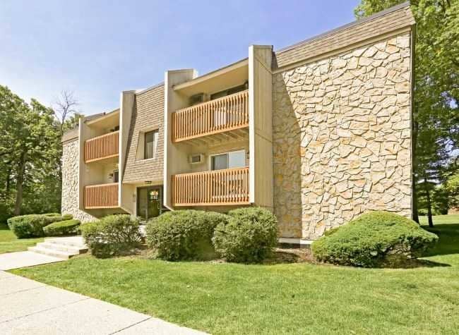 Harvest Grove Apartment Homes - 8162 Westwood Ct Crown Point, IN 46307 ...