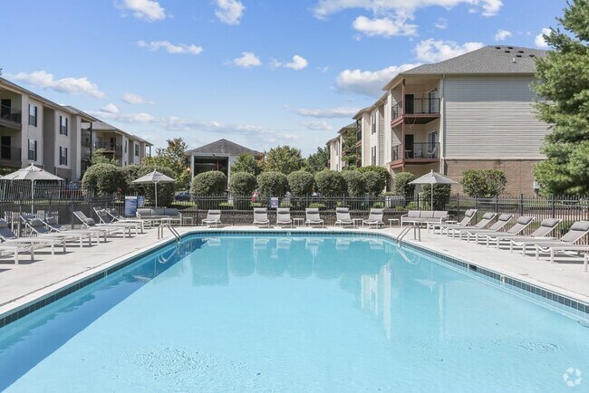 Foxboro Apartments for Rent with Parking - Jeffersonville, IN - Updated ...