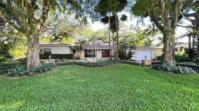 Schenley Park Apartments for Rent with a Swimming Pool - Miami, FL - 1 ...