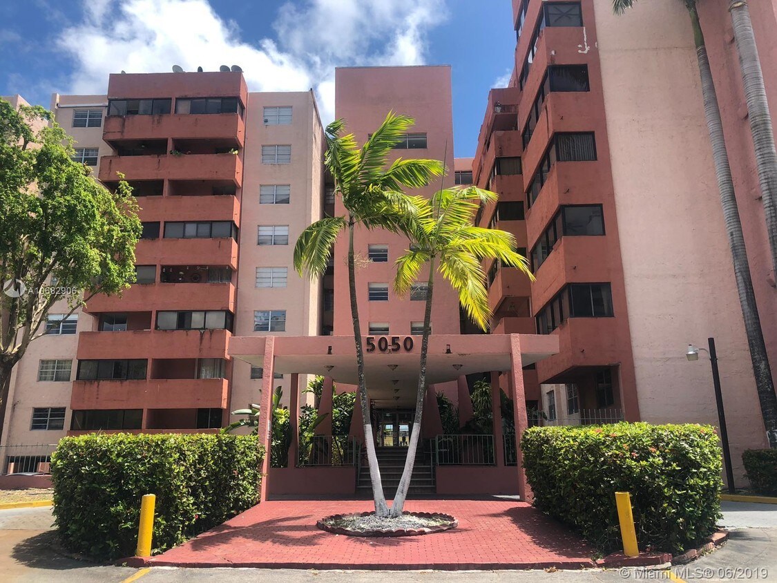 5050 NW 7th St Unit 118, Miami, FL 33126 - Condo for Rent in Miami, FL | Apartments.com