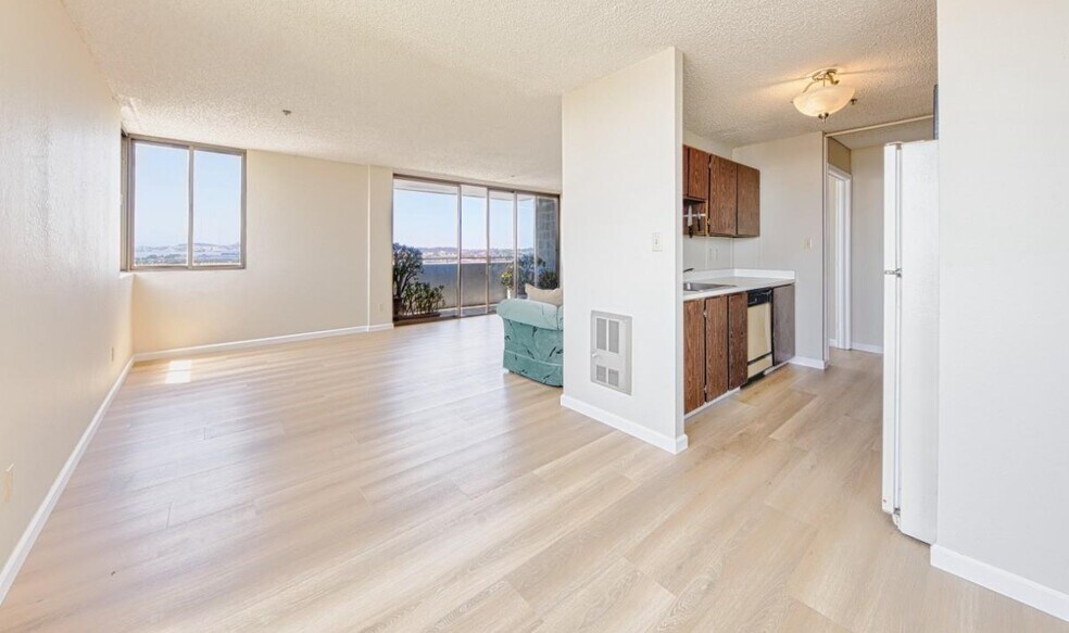 Apartments for Rent with a Swimming Pool Near Temescal Park - Page 2 ...