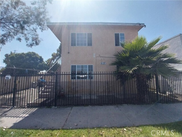 9137 S Broadway Unit 1, Los Angeles, CA 90003 - Room for Rent in Los ...