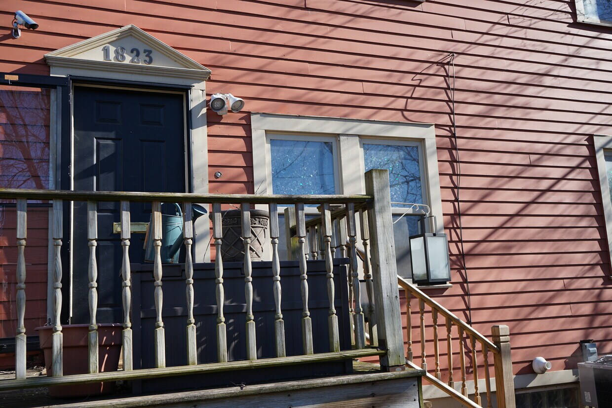 1823 W 29th Pl, Cleveland, OH 44113 - Townhome Rentals in Cleveland OH ...