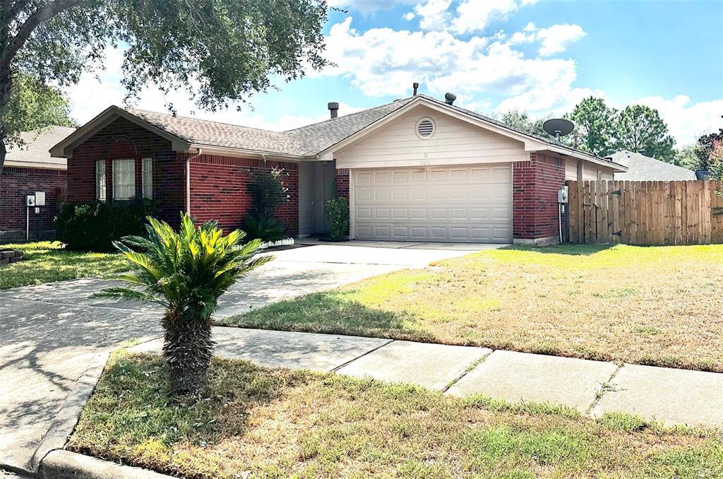 15503 Town Green Dr, Houston, TX 77083 - House Rental in Houston, TX ...