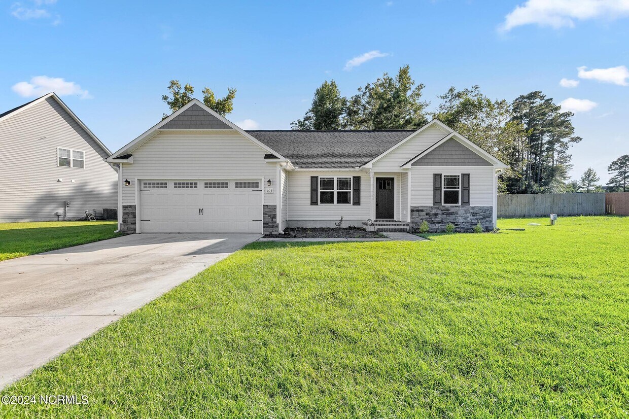 104 Sparrows Point Ln, Jacksonville, NC 28540 - House Rental in ...