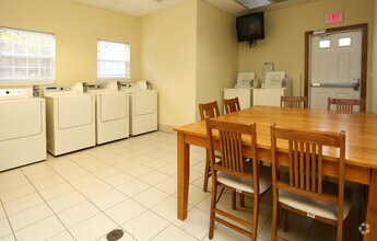 Center Pointe at Radisson Rentals - Baldwinsville, NY | Apartments.com