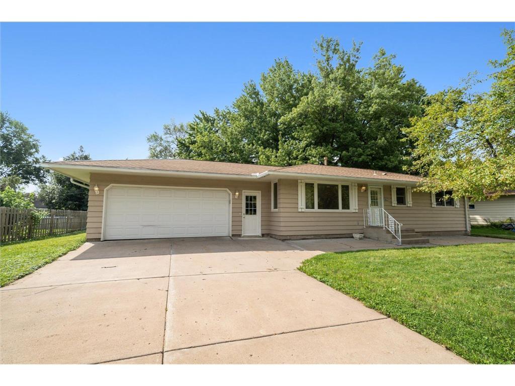 9765 101st Ave N, Maple Grove, MN 55369 - House Rental in Maple Grove ...