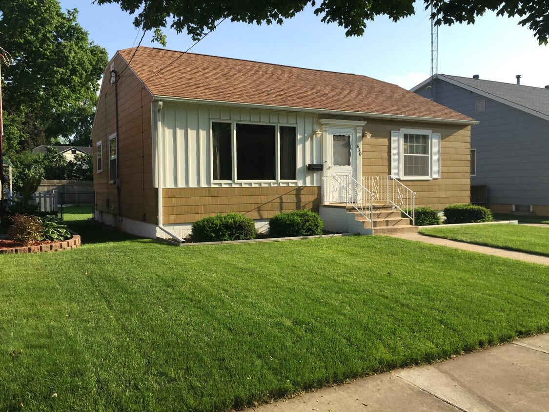 630 15Th St NE, Rochester, MN 55906 - House Rental in Rochester, MN ...