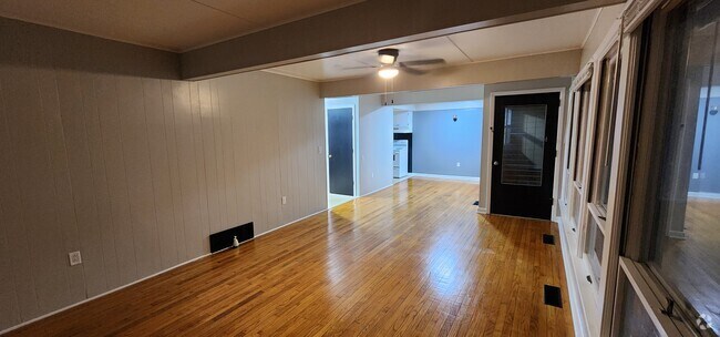Apartments for Rent with a Balcony in Derwent OH