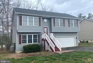 Apartments for Rent with Hardwood Floors in Whitacre VA