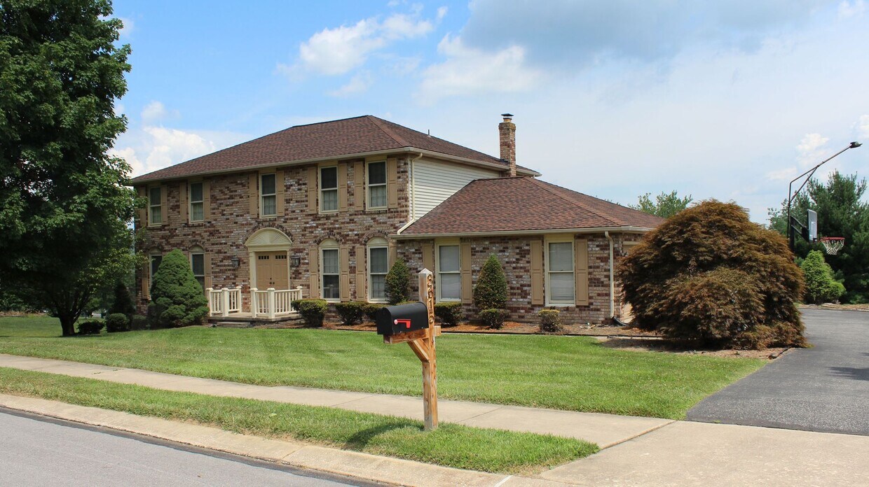 3615 Rimrock Rd, York, PA 17402 - House Rental in York, PA | Apartments.com