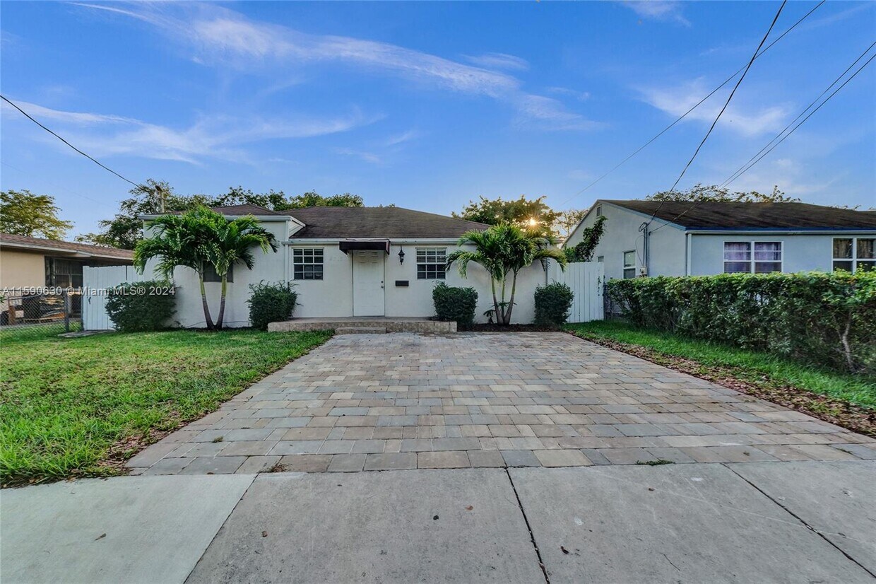 4718 NW 15th Ave, Miami, FL 33142 - House Rental in Miami, FL ...