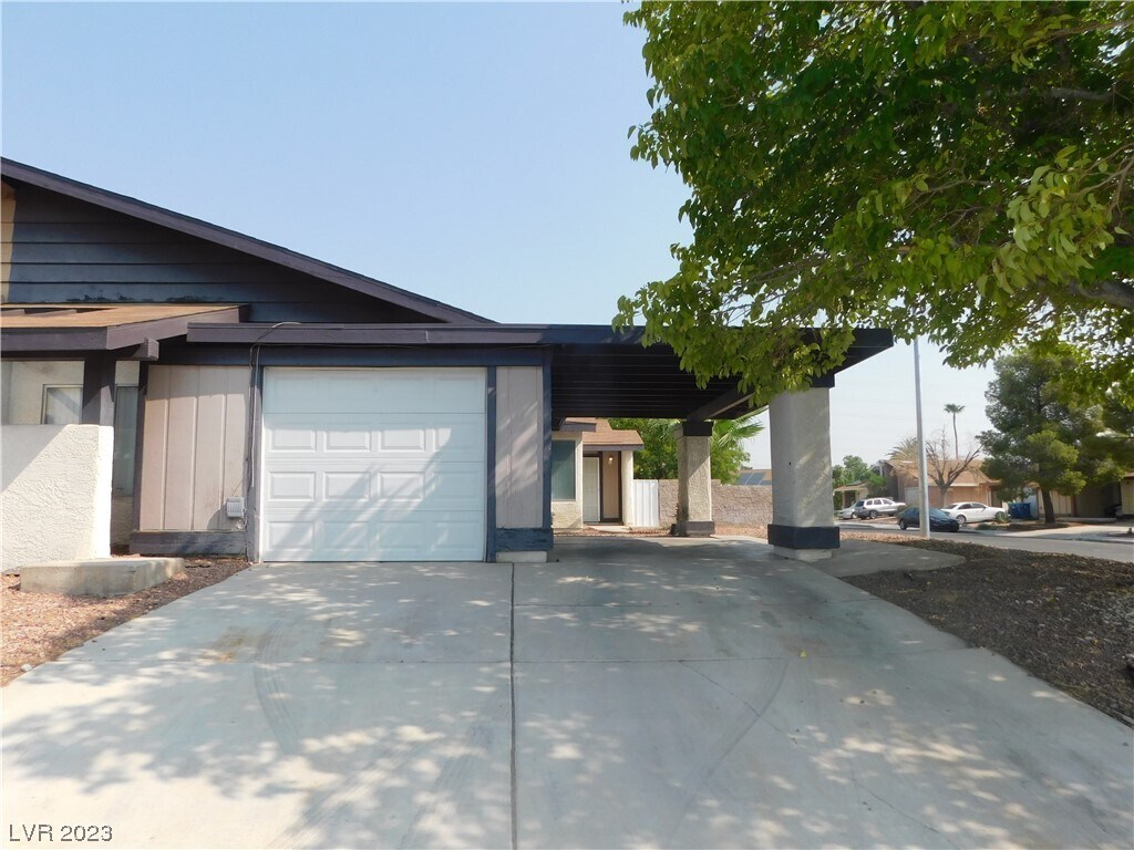 6690 Flora Dr, Las Vegas, NV 89103 - Townhome Rentals in Las Vegas NV ...