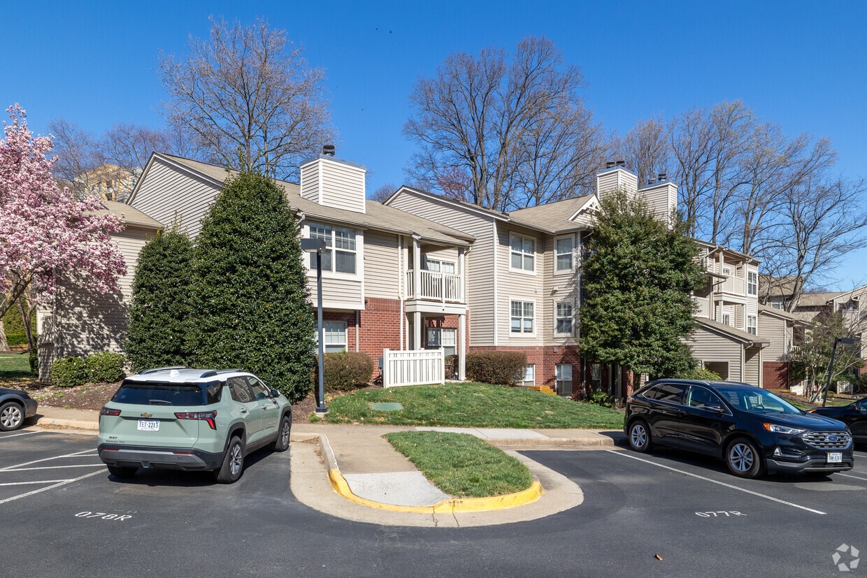 Parc Reston - 1798 Jonathan Way Reston, VA 20190 | Apartments.com